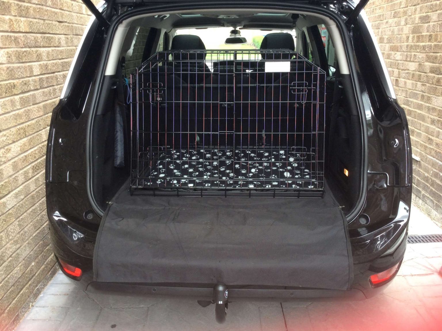 Citroen C4 Grand Picasso 2017 Car Dog Crate - Dog Travel Crate - Pet World